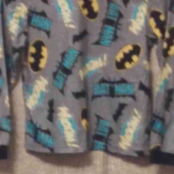 DC Comics | Pajamas | Batman Pajama Set Sz Youth Lg | Poshmark